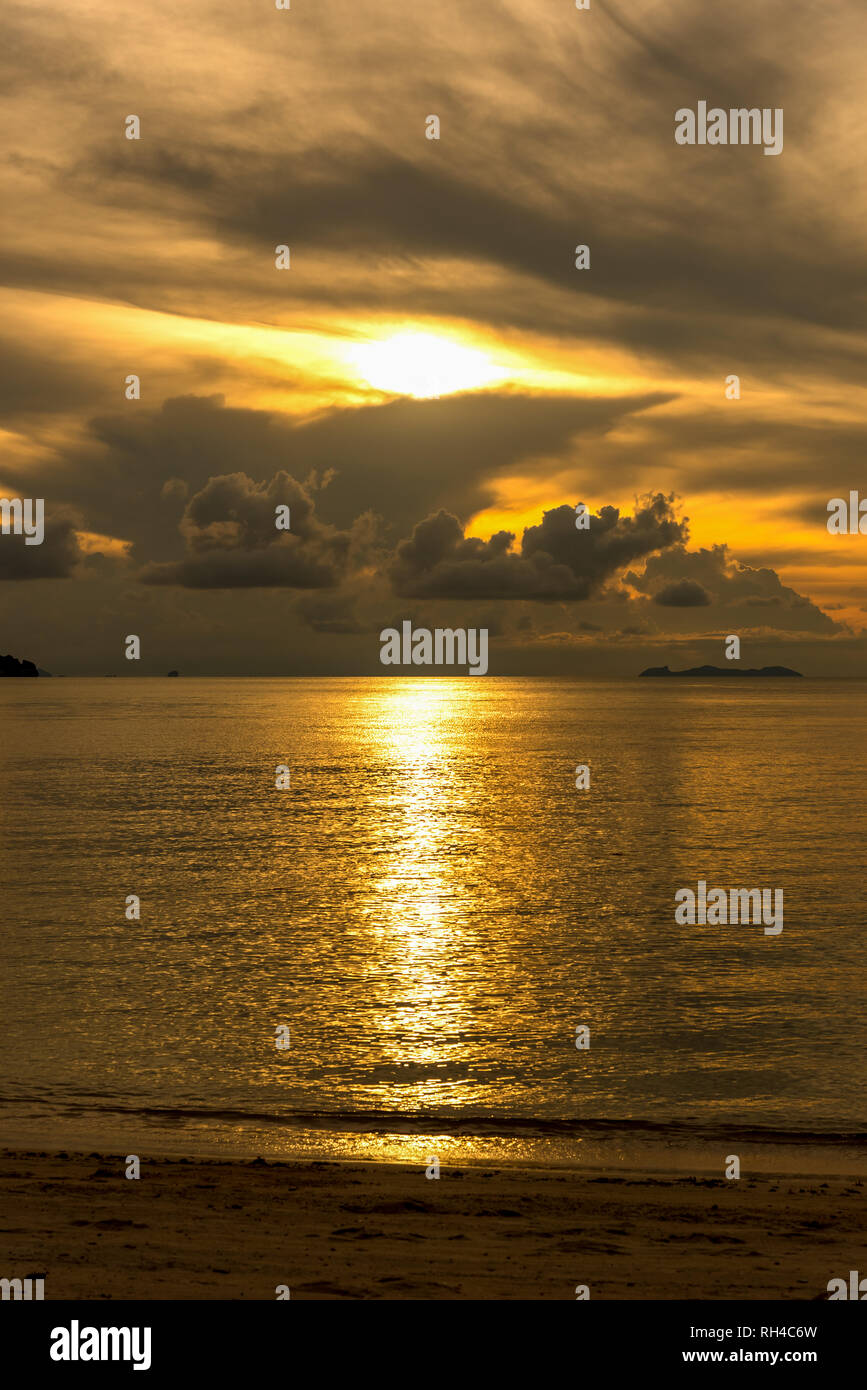 Beautiful golden sunset over the sea Stock Photo - Alamy