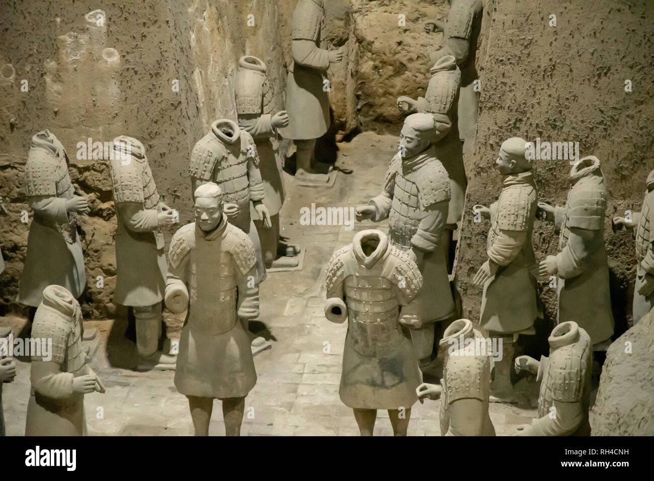 Clay soldiers china hi-res stock photography and images - Alamy