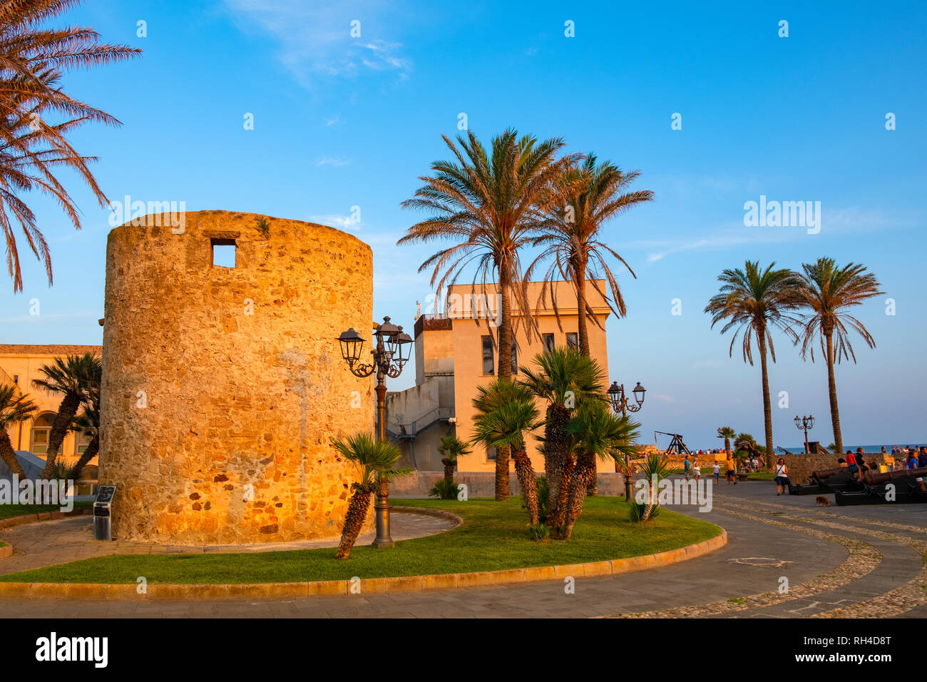 Old town alghero sardinia hi-res stock photography and images - Alamy