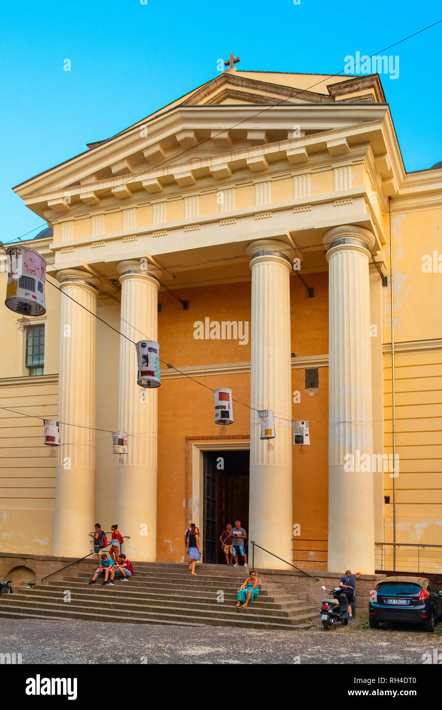 Alghero, Sardinia / Italy - 2018/08/07: Facade of Alghero Cathedral ...