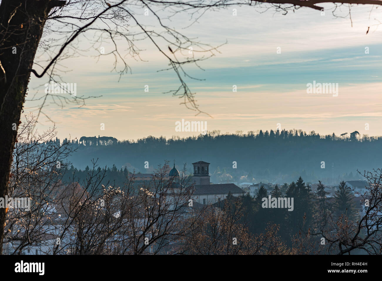 Tarcento hi-res stock photography and images - Alamy