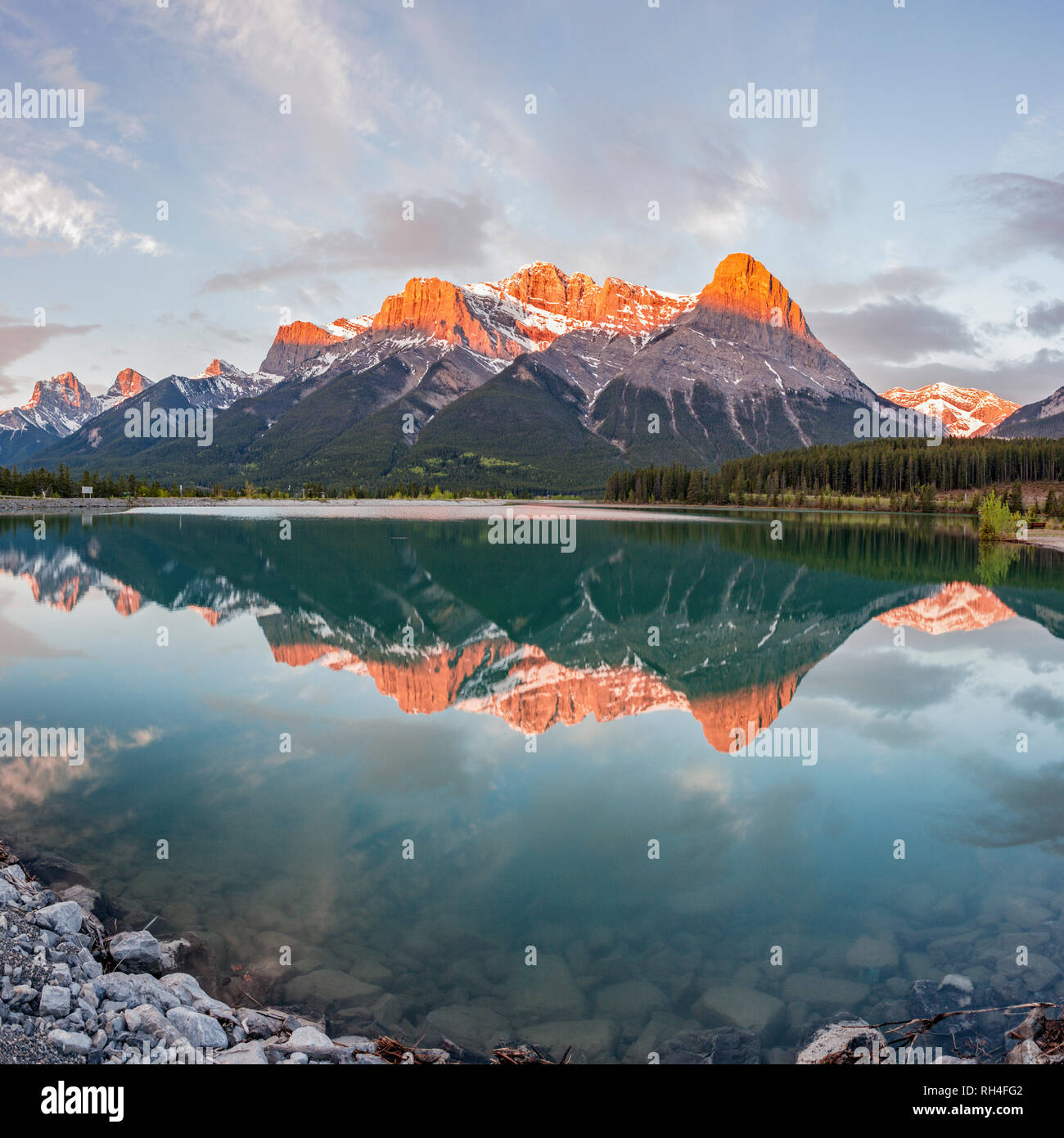 Sunset in Banff National Park. Alberta, Canada Stock Photo - Alamy