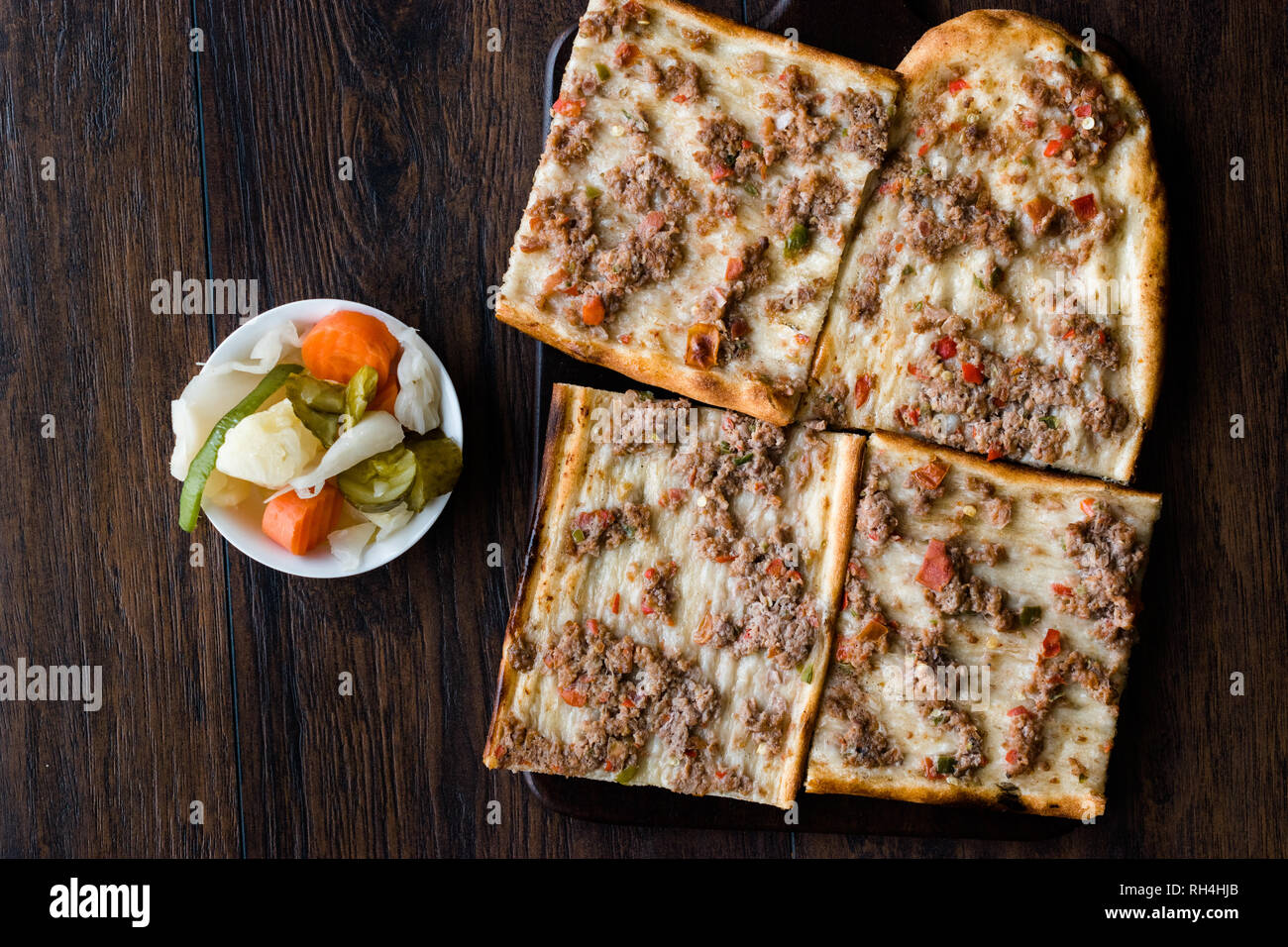 Etli pide hi-res stock photography and images - Alamy