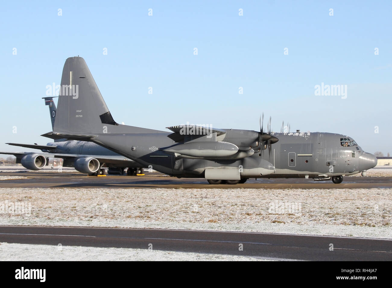 67th special operations squadron hi-res stock photography and images ...