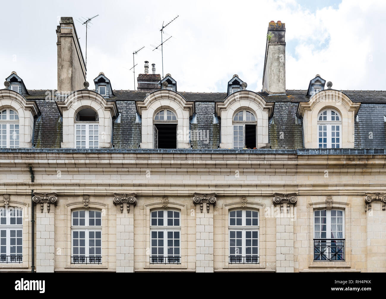 Old Mansard Roof French Mansard Roof Paris Hi Res Stock Photography