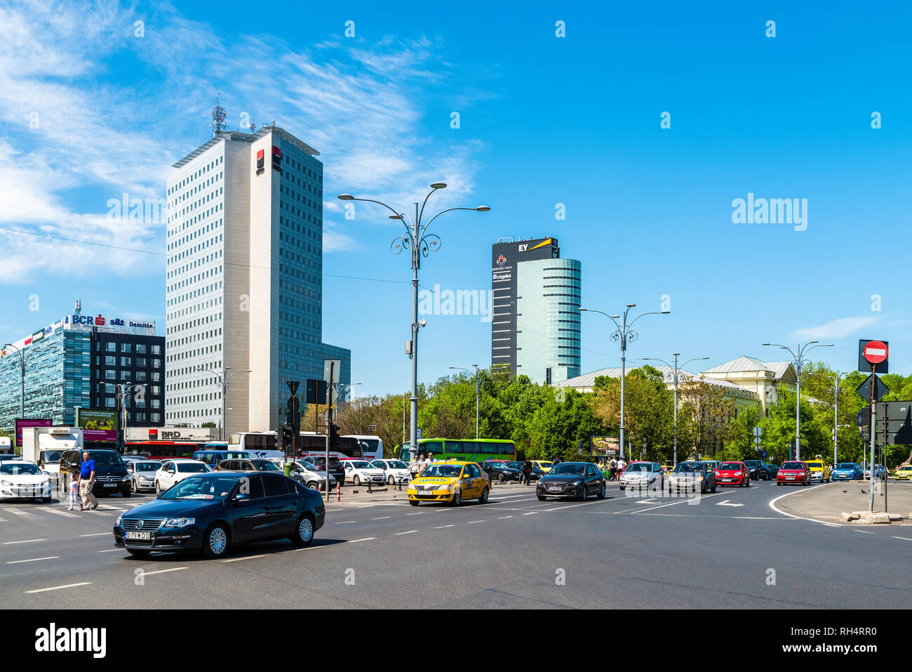 BUCHAREST, ROMANIA - APRIL 16, 2016: Rush Hour Traffic On Victory ...