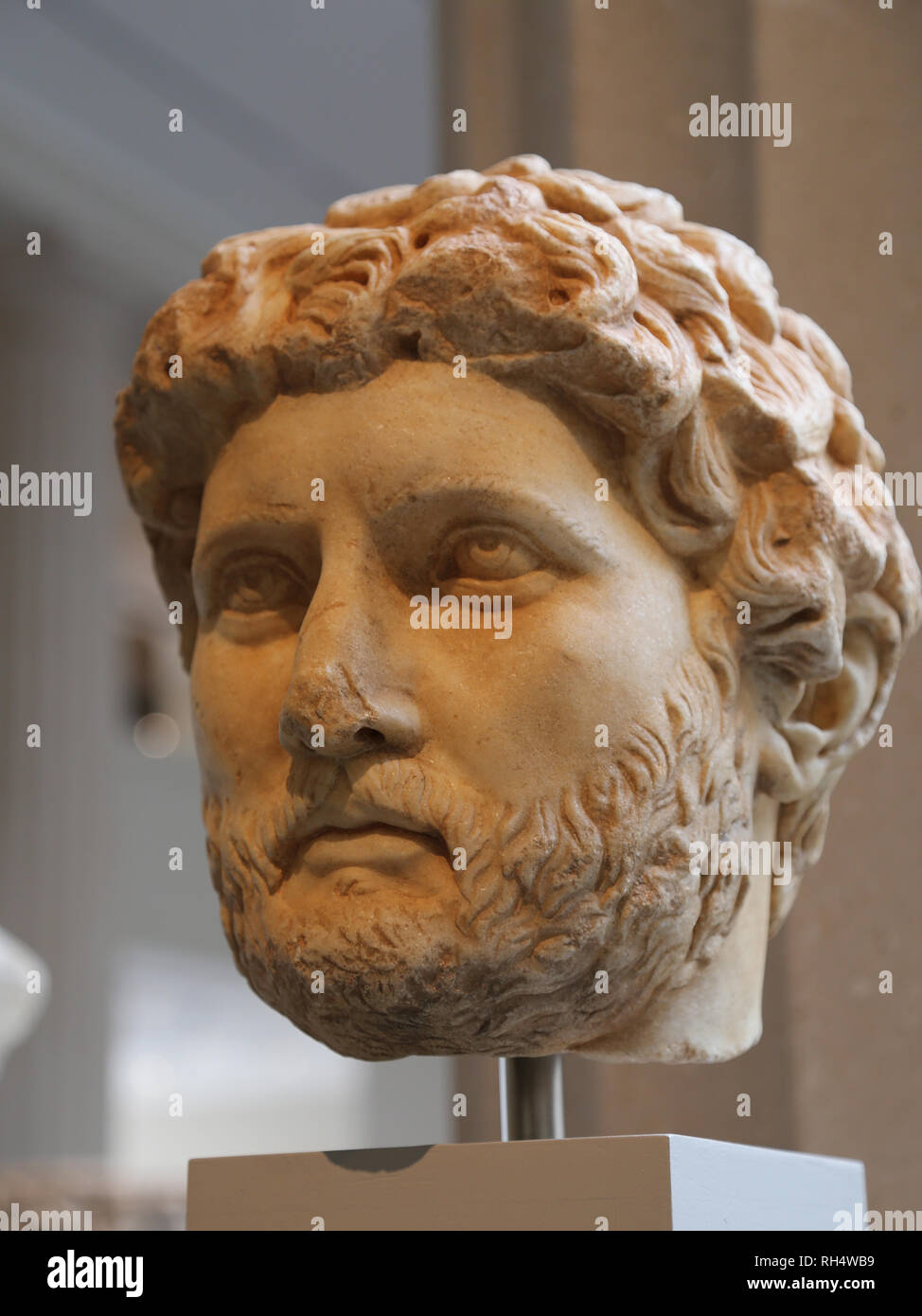 Emperor hadrian marble hi-res stock photography and images - Alamy