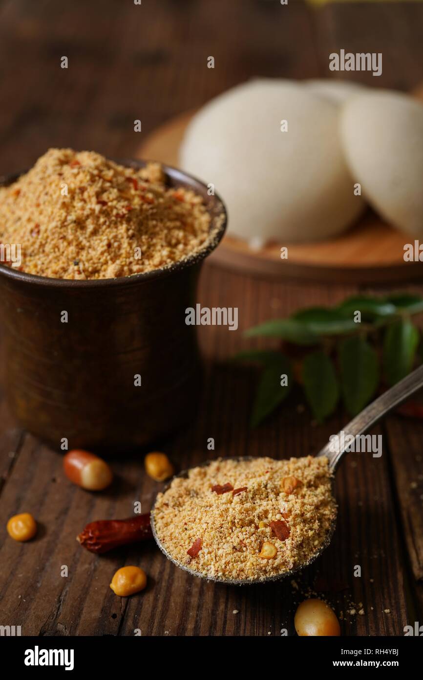 Idli Podi or chutney Powder- dry condiment for South Indian breakfast ...