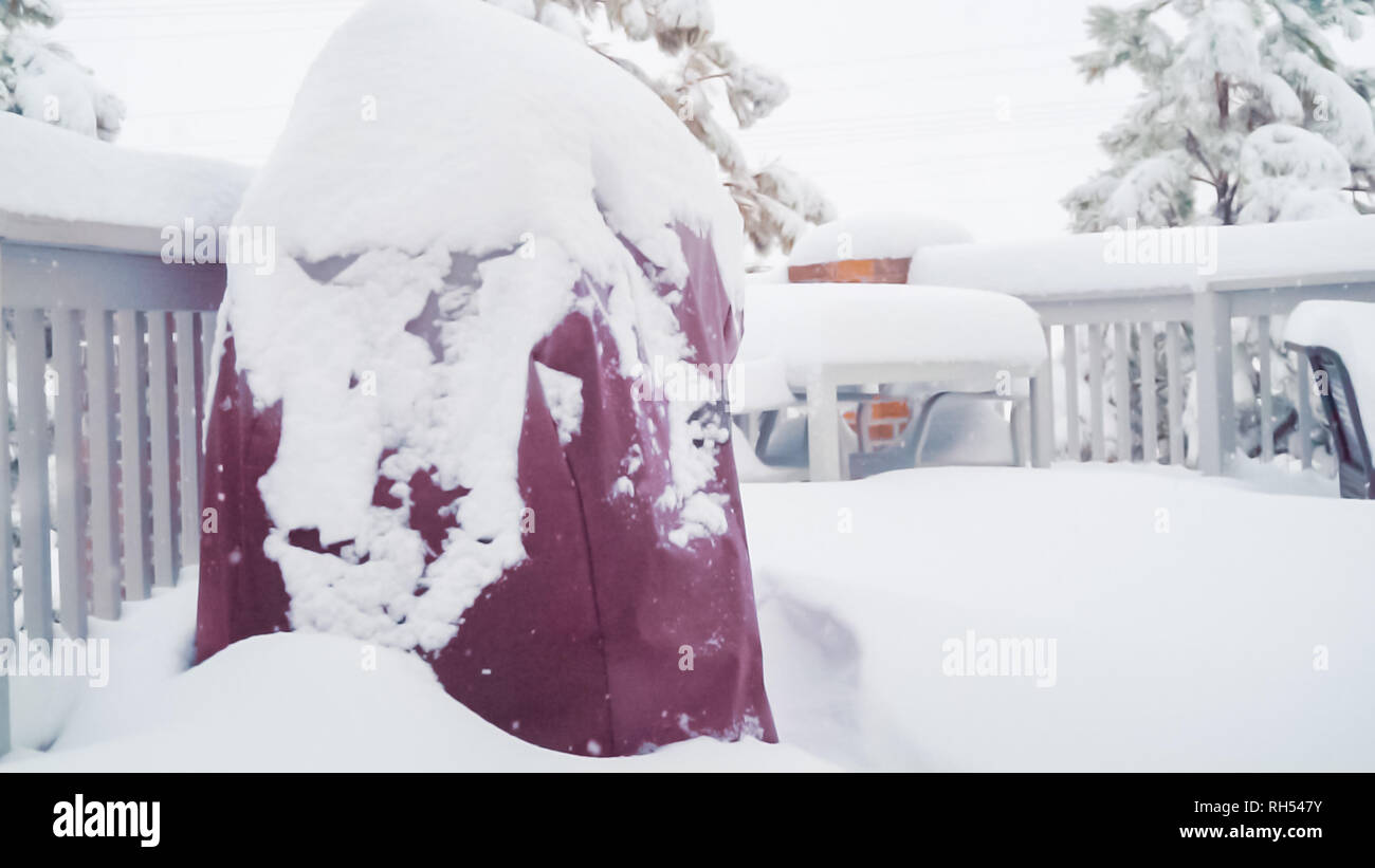 Covered barbie hi-res stock photography and images - Alamy