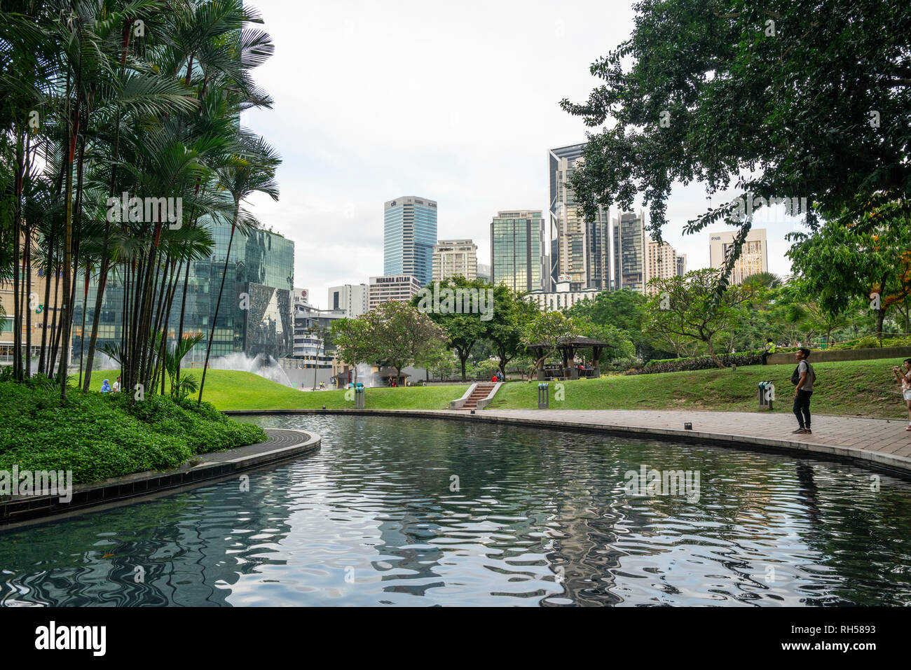 a view of the lake in KLCC park in Kuala Lumpur Stock Photo - Alamy
