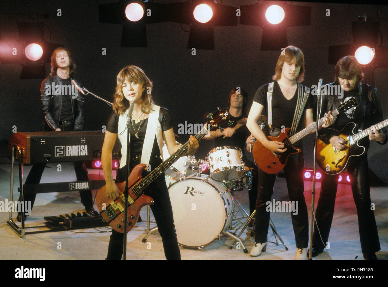 Suzi quatro 70s hi-res stock photography and images - Alamy