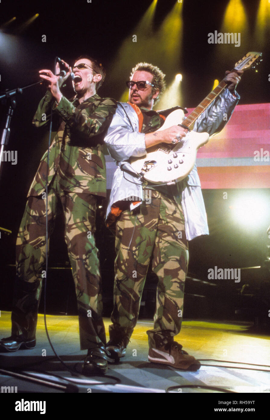 EURYTHMICS British music duo of Annie Lennox and Dave Stewart in 1999 ...