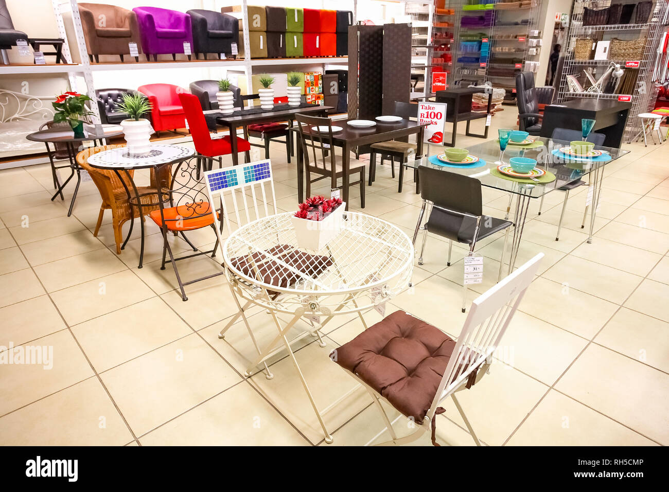 Mr price store hi-res stock photography and images - Alamy