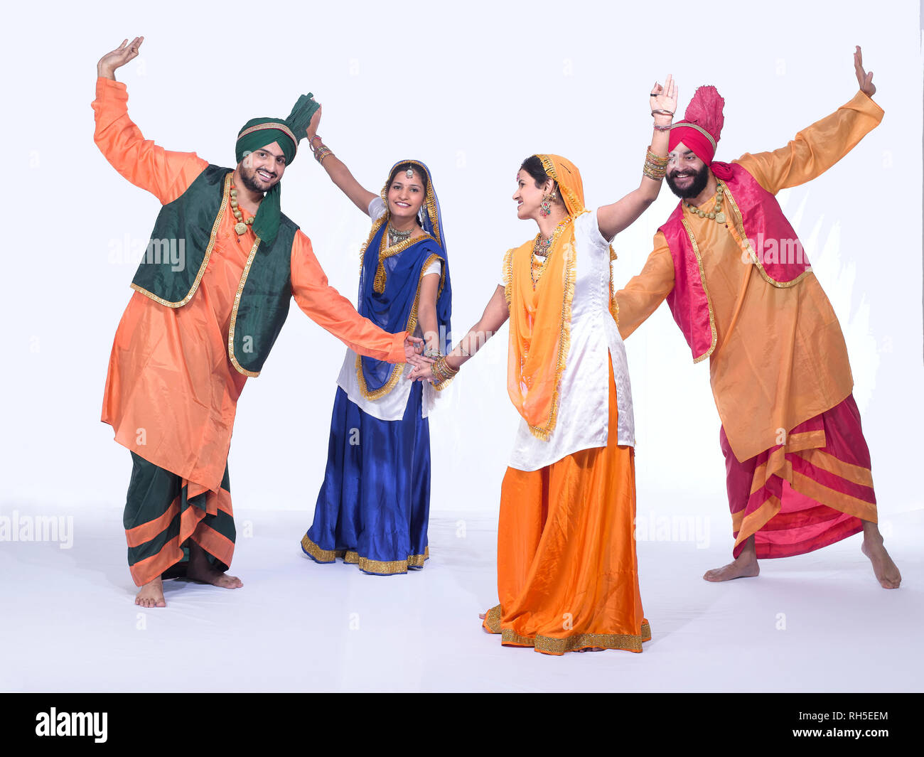 PORTRAIT OF A GROUP OF BHANGRA DANCERS Stock Photo - Alamy