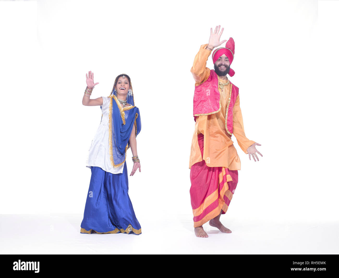 A COUPLE DANCING THE BHANGRA Stock Photo - Alamy