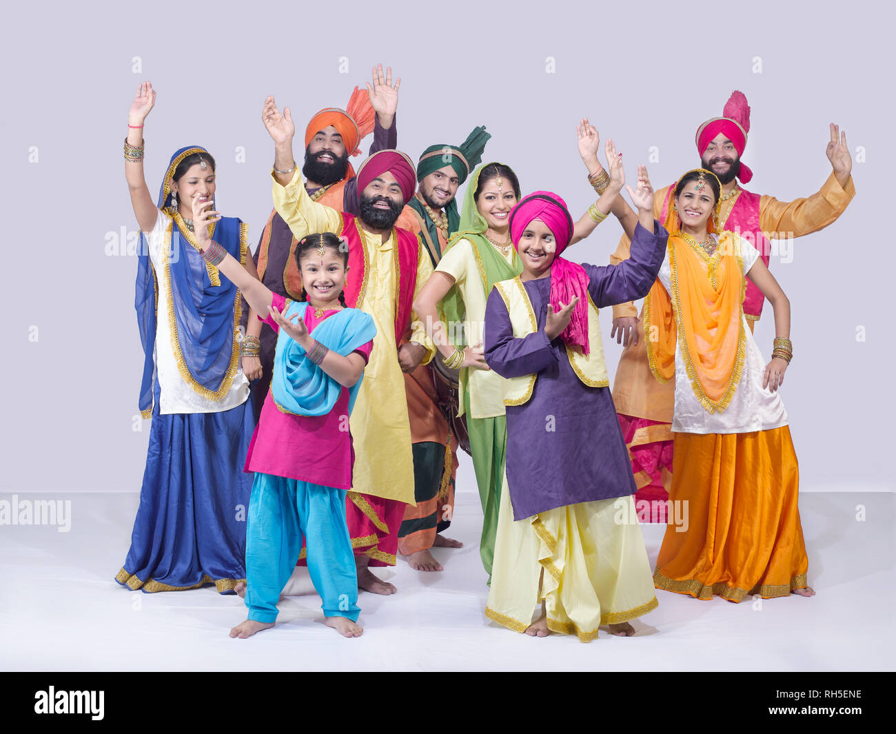 PORTRAIT OF A GROUP OF BHANGRA DANCERS Stock Photo - Alamy