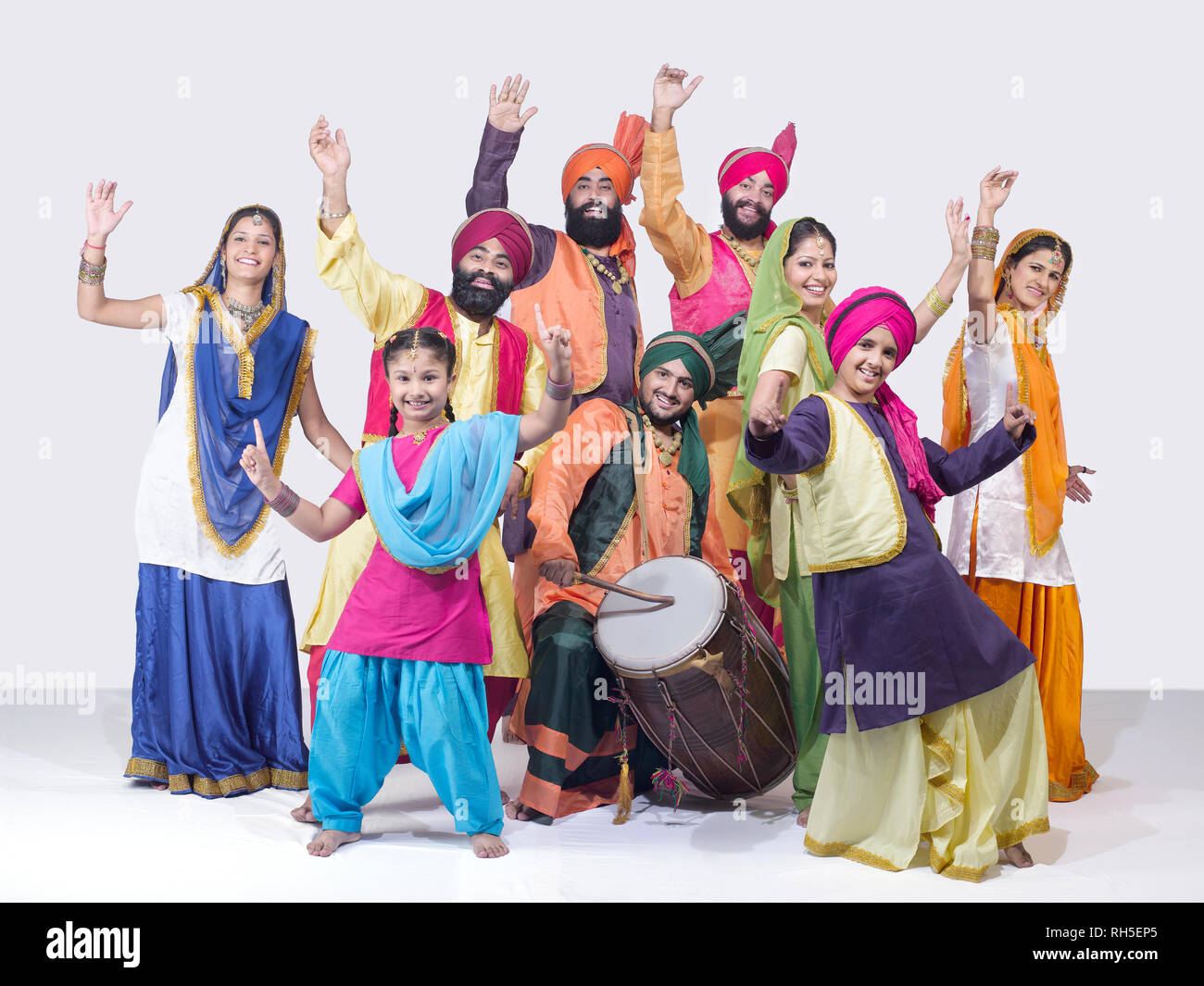 PORTRAIT OF A GROUP OF BHANGRA DANCERS Stock Photo - Alamy