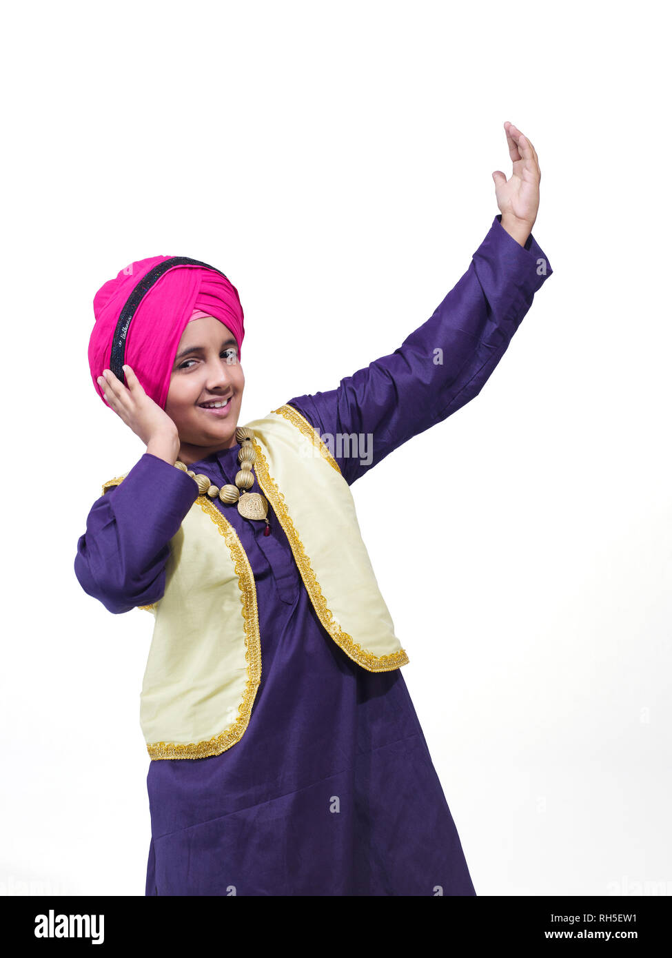 PORTRAIT OF A SIKH SARDAR YOUNG BOY DANCING THE BANGRA DANCE IN ...
