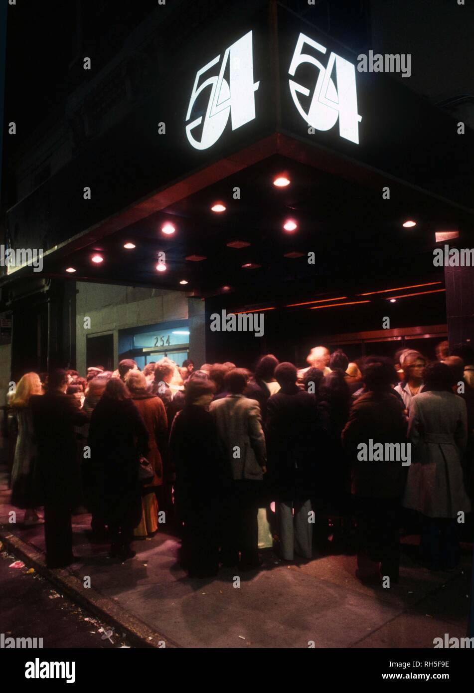 Studio 54 1978 Photo By Adam Scull/PHOTOlink.net Stock Photo - Alamy