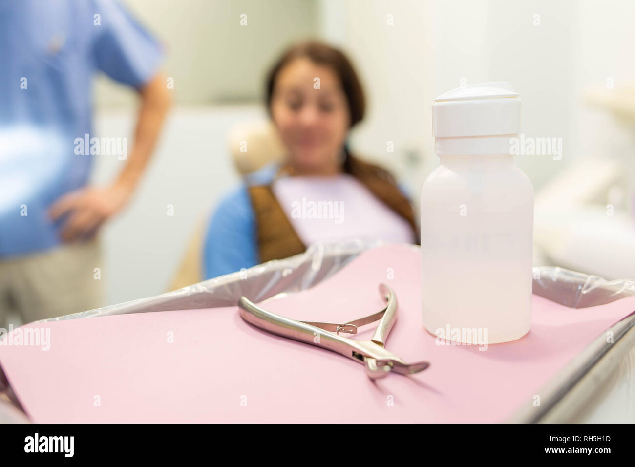 Anesthesia Bottle High Resolution Stock Photography and Images - Alamy
