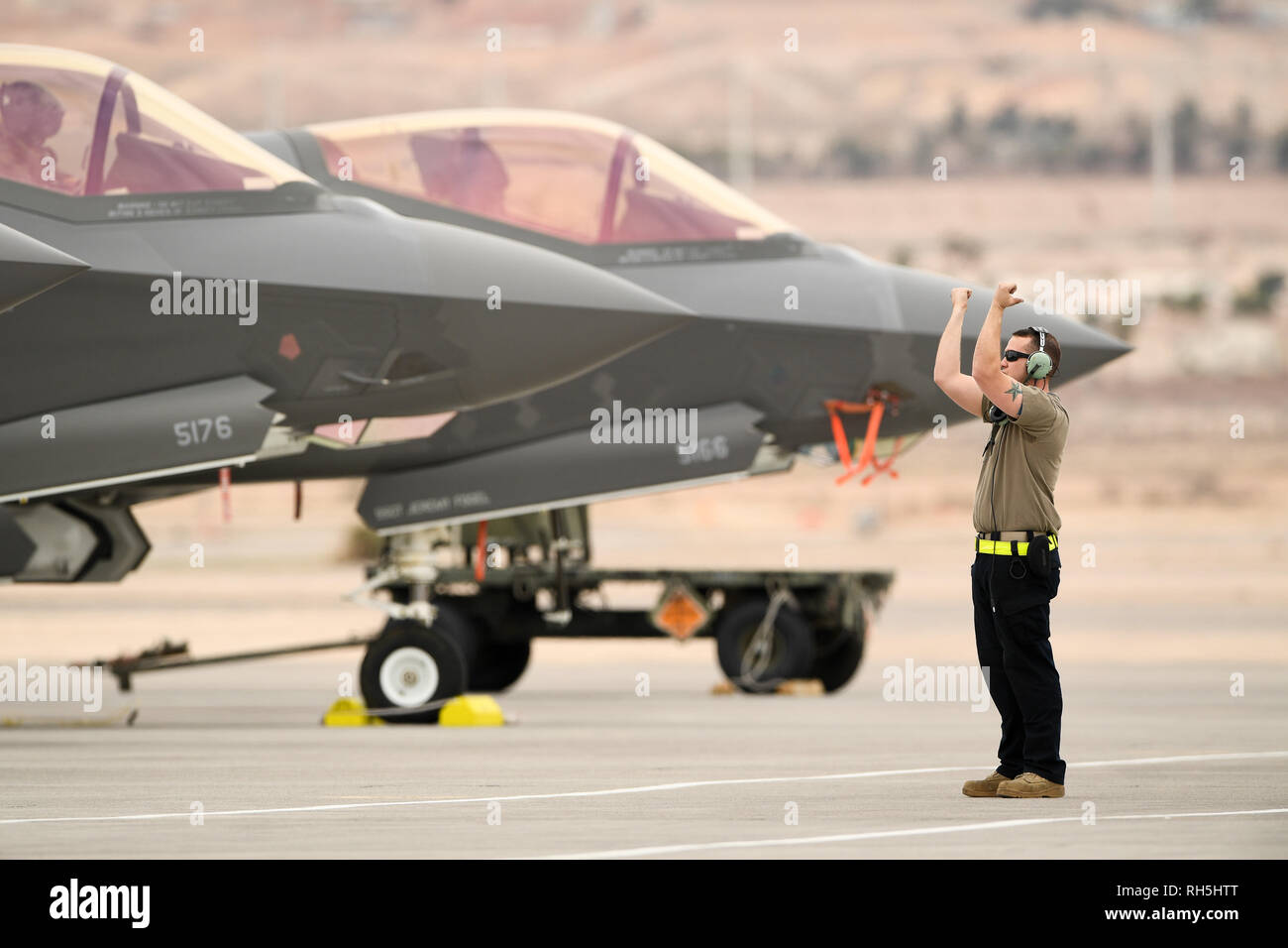 4th aircraft maintenance unit hi-res stock photography and images - Alamy