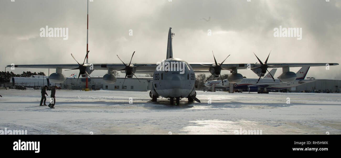 Marine aerial transport squadron 252 hi-res stock photography and ...