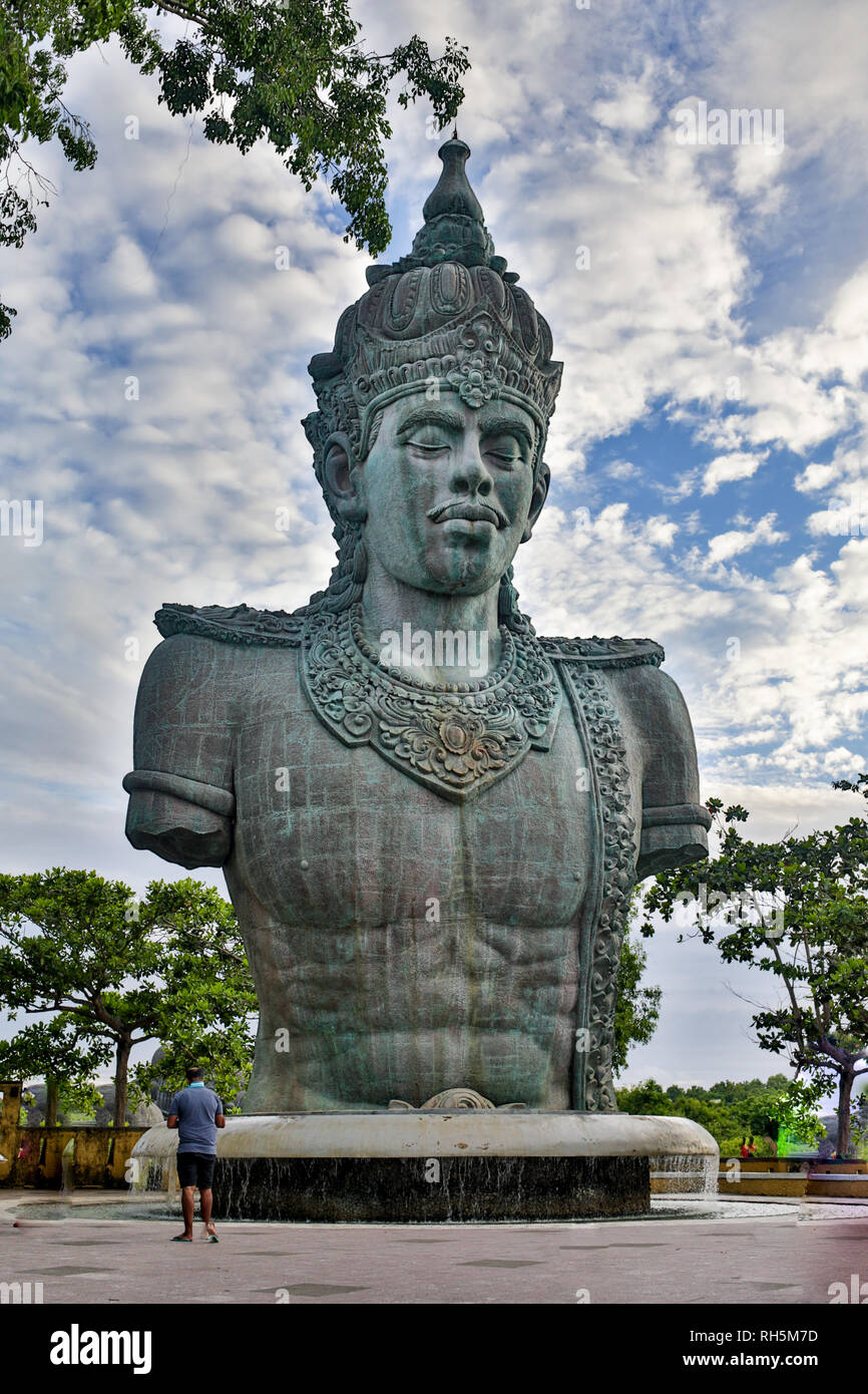 Garuda and lord vishnu hi-res stock photography and images - Alamy