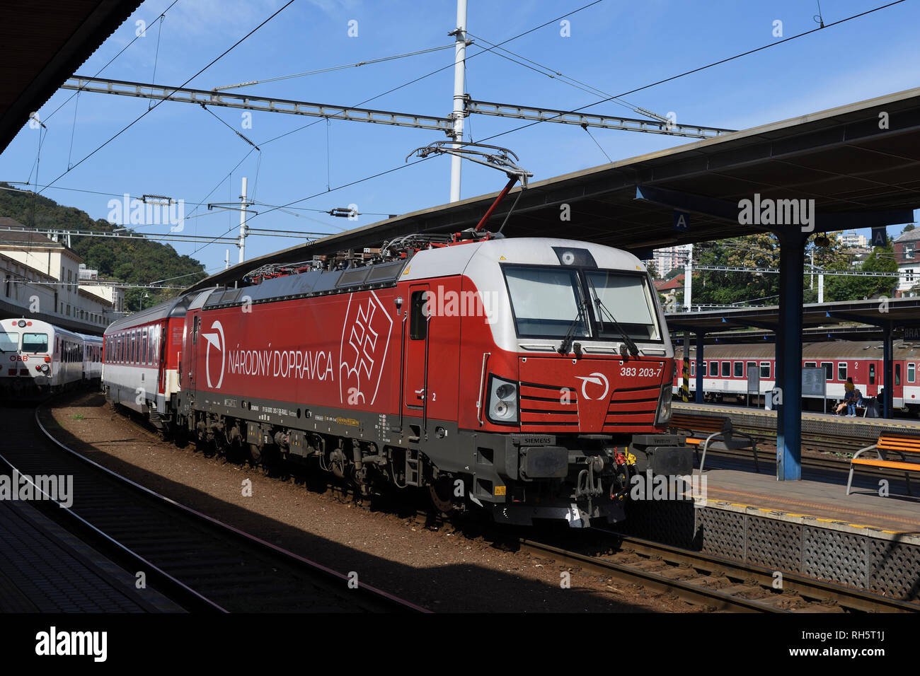 Leased from s rail hi-res stock photography and images - Alamy