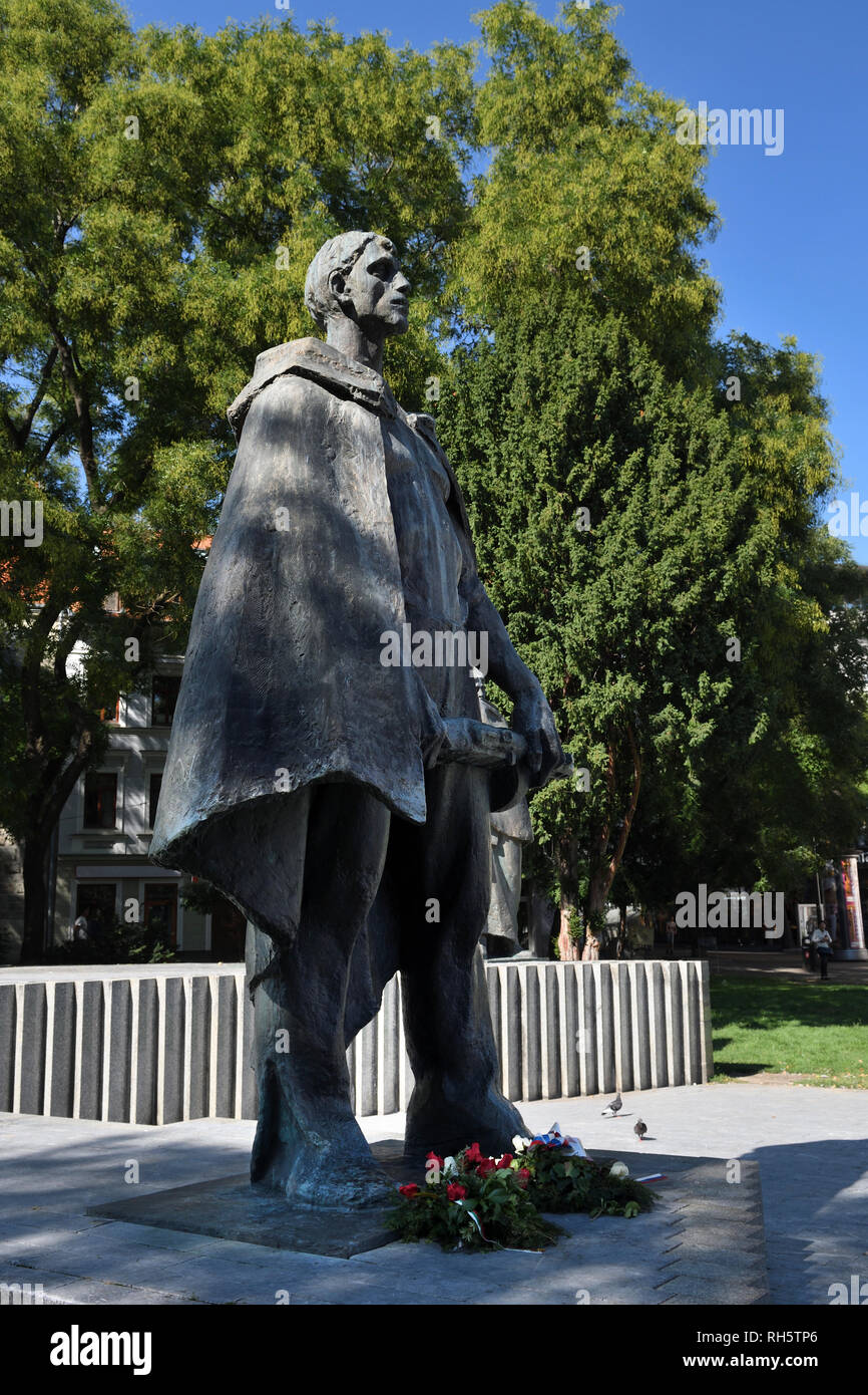 memorial to the slovak national uprising;statue;bratislava;slovakia ...