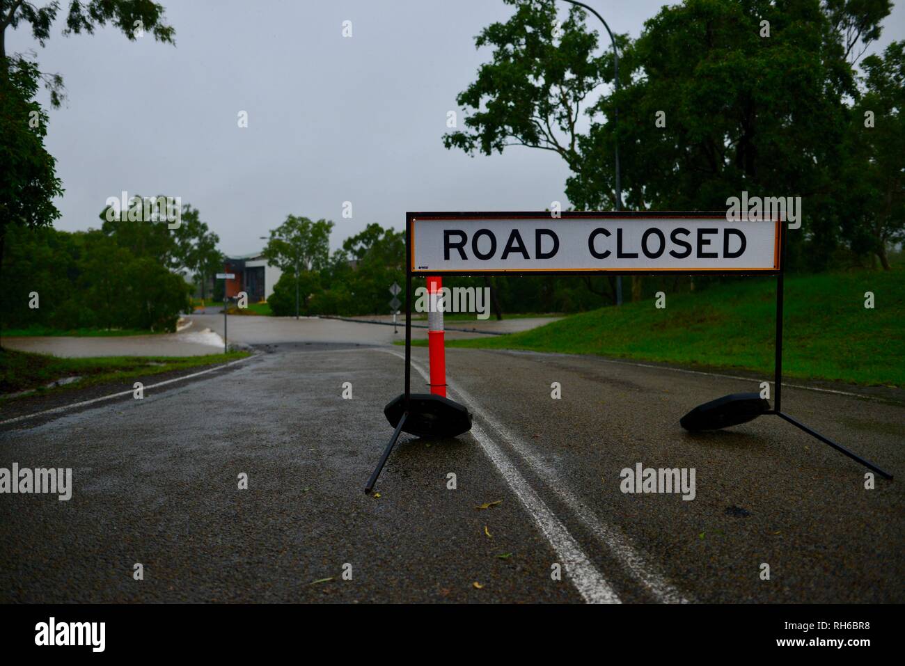 Road closed sign due to flooding, A 1 in 100 year flood event in ...