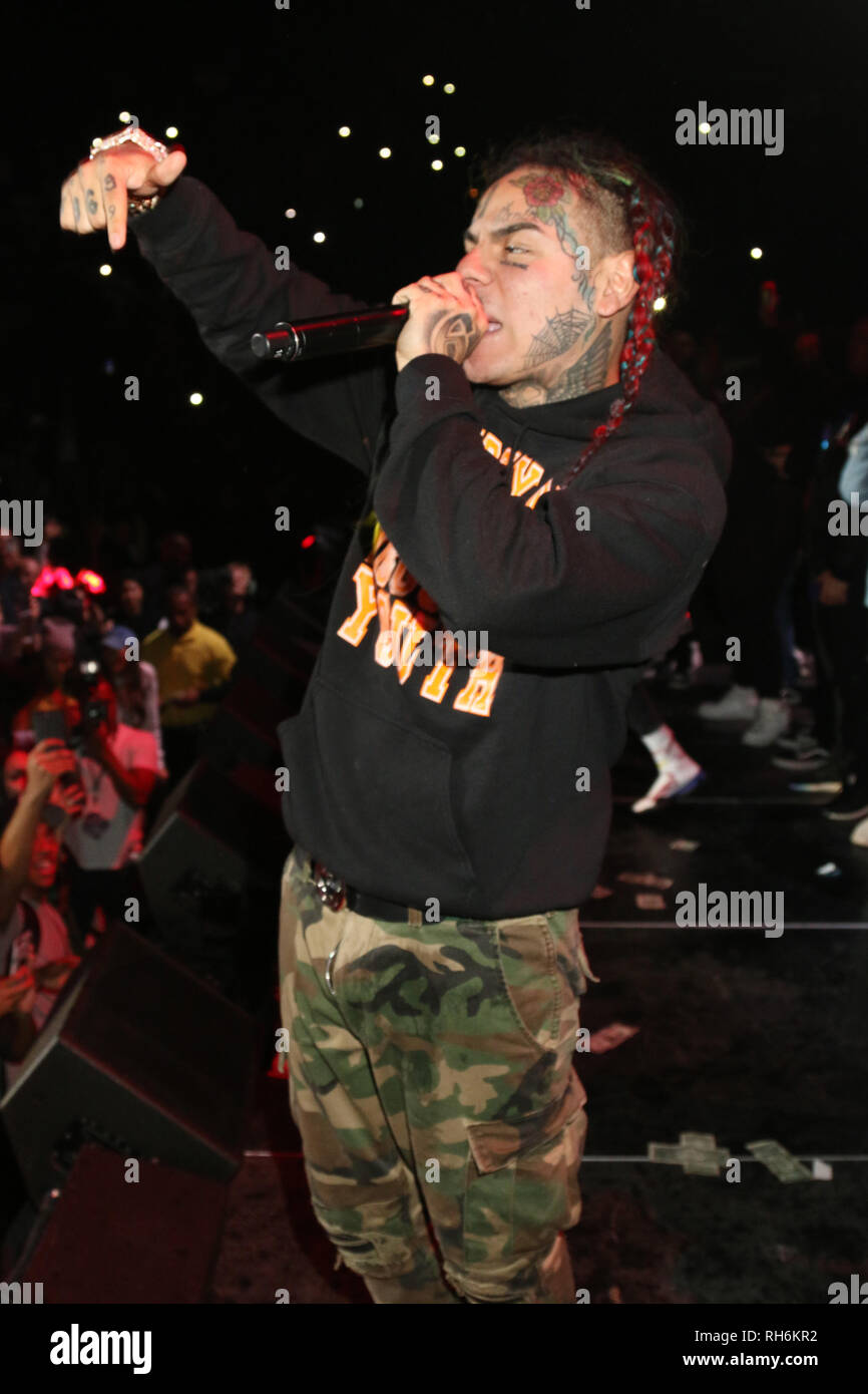 Drugs racketeering hi-res stock photography and images - Alamy