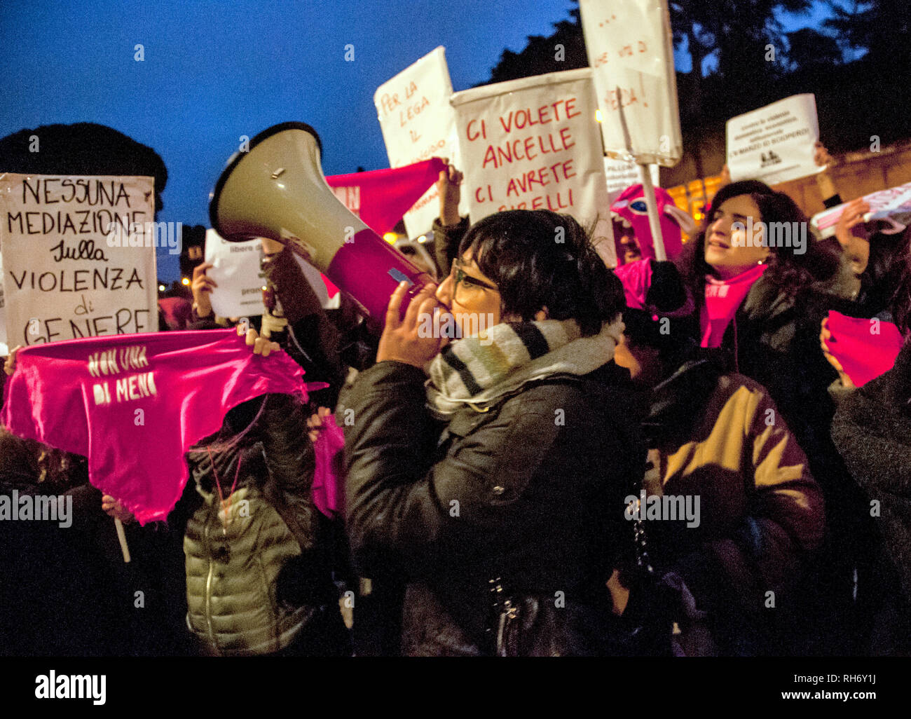 Jostled hi-res stock photography and images - Alamy