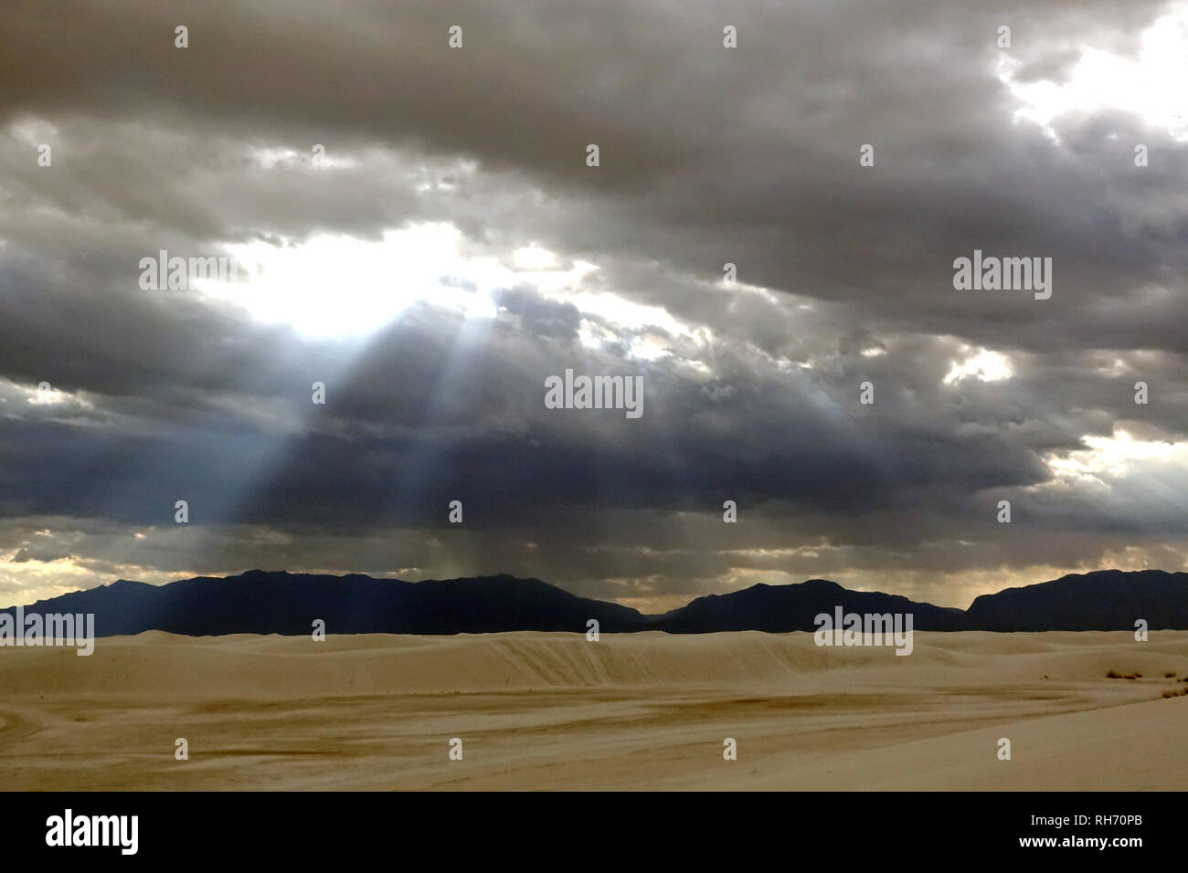 White sands new mexico hi-res stock photography and images - Alamy