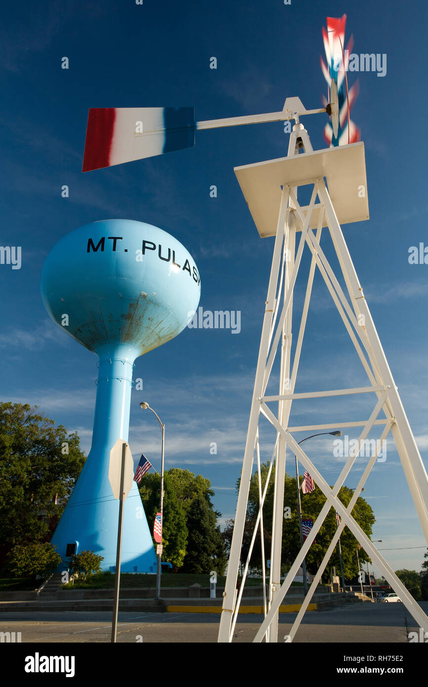 Mount pulaski hi-res stock photography and images - Alamy