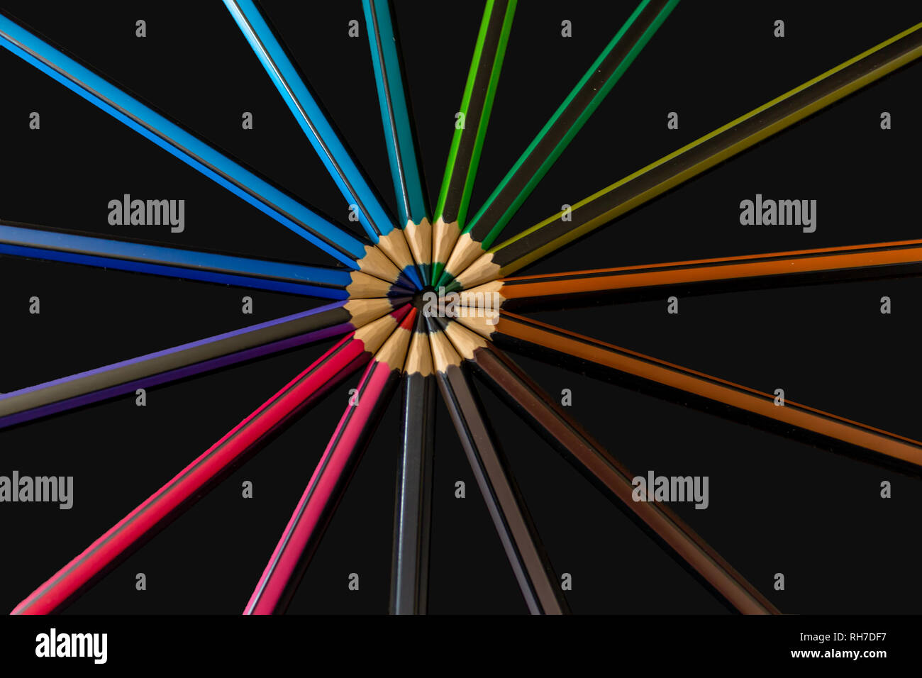 Creative circle hi-res stock photography and images - Alamy