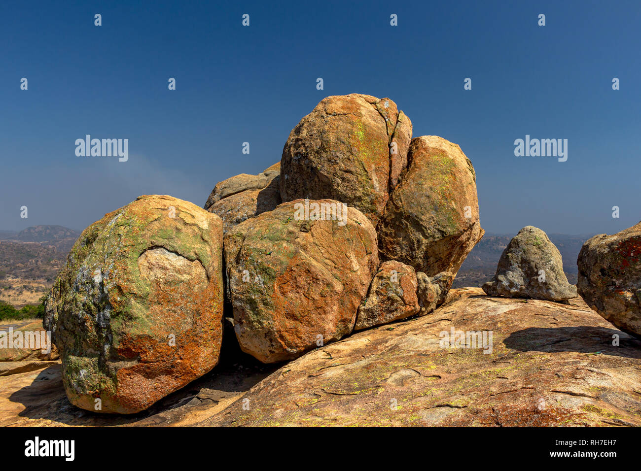 Balancing rocks zimbabwe hi-res stock photography and images - Alamy