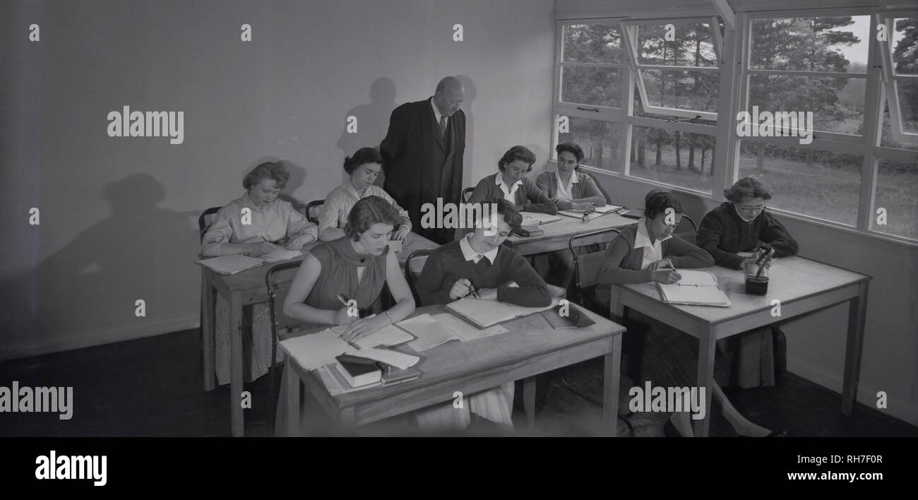 1950s classroom hi-res stock photography and images - Alamy