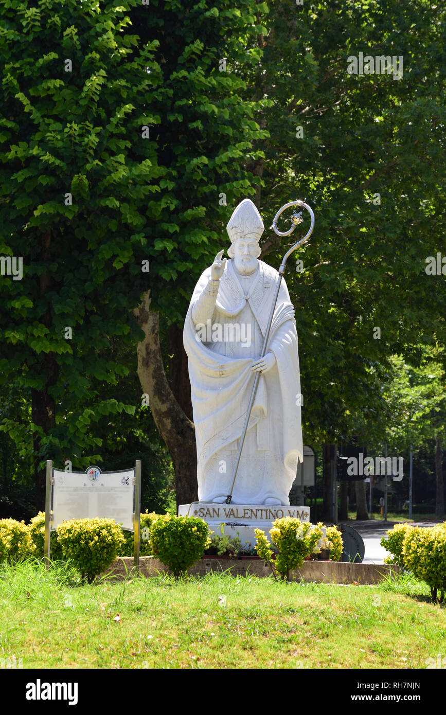 Saint valentine statue terni hi-res stock photography and images - Alamy