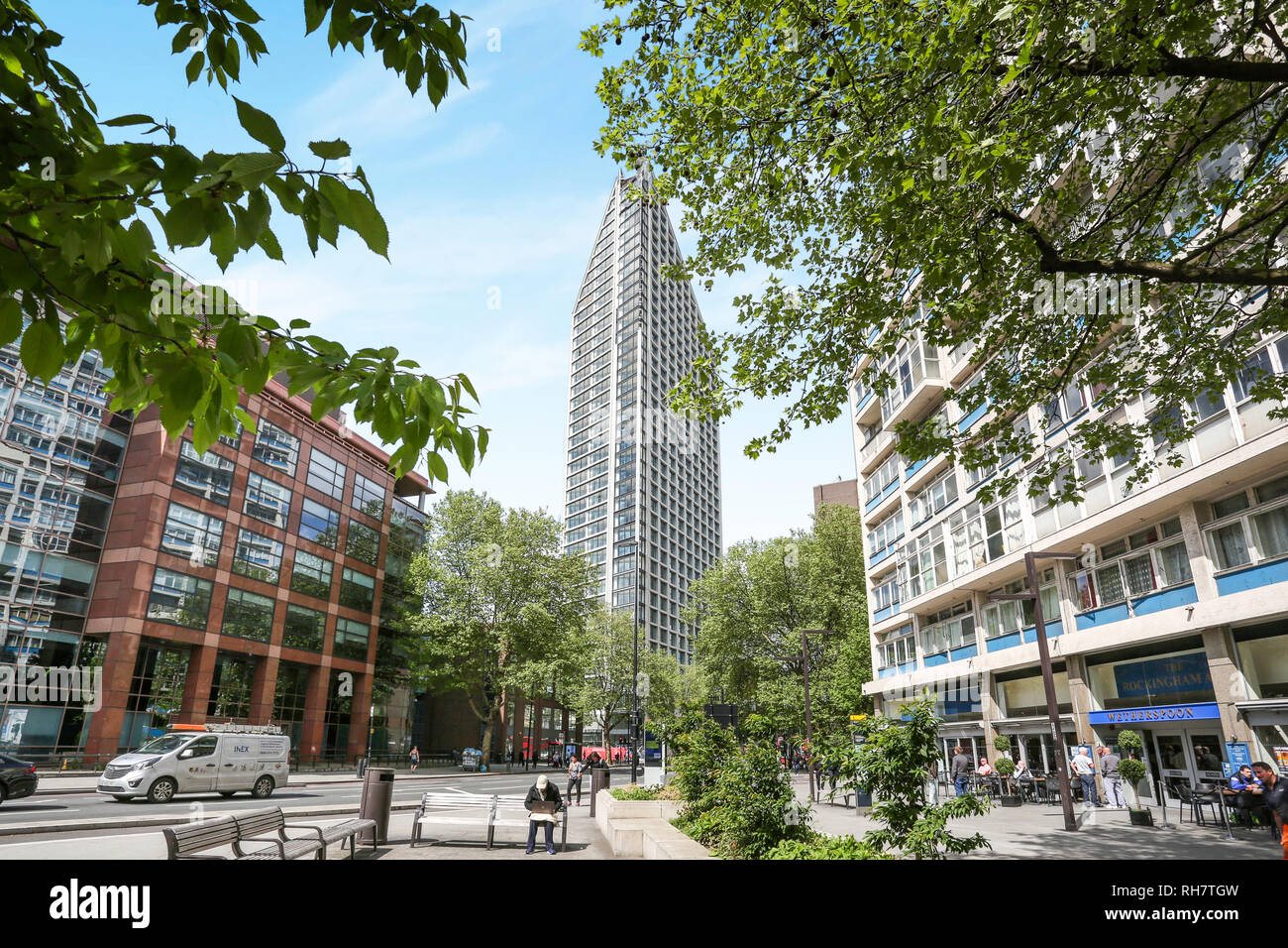 London luxury apartment view hi-res stock photography and images - Alamy