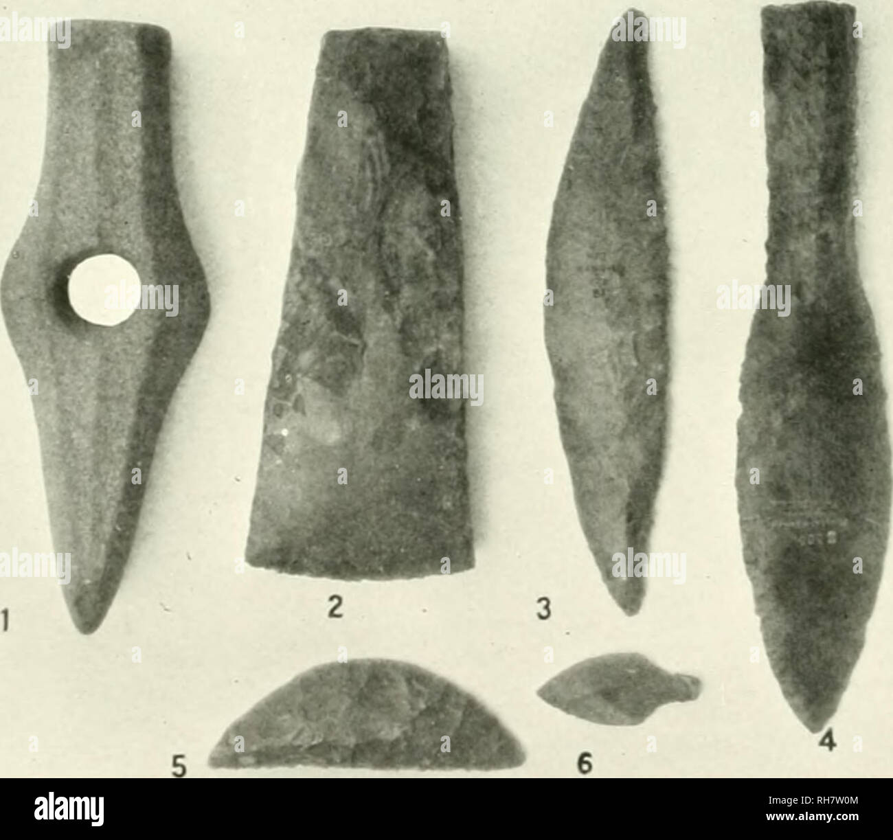 Upper paleolithic knife hi-res stock photography and images - Alamy