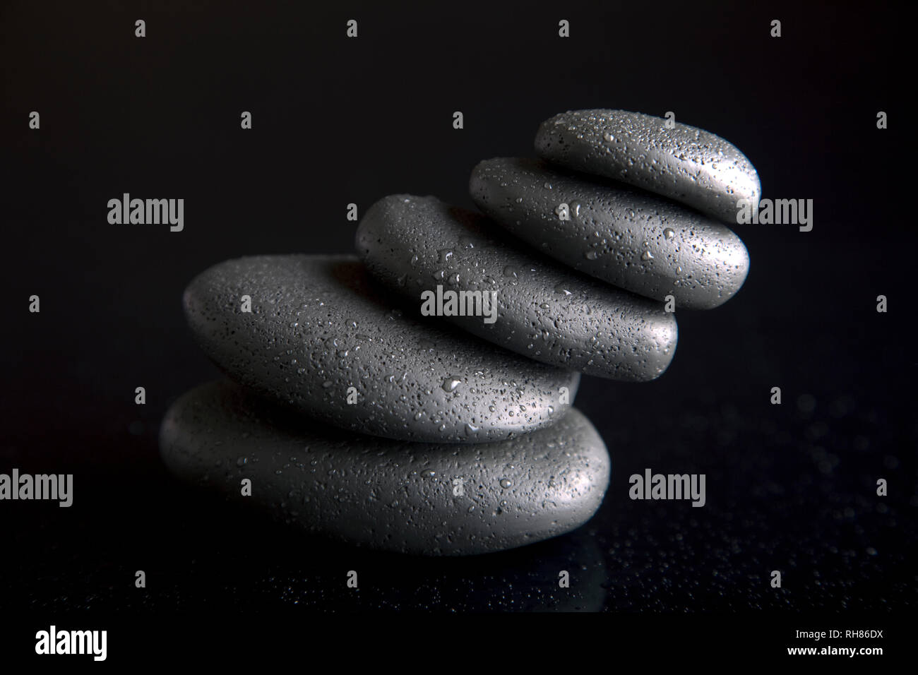 Hot_stones hi-res stock photography and images - Alamy
