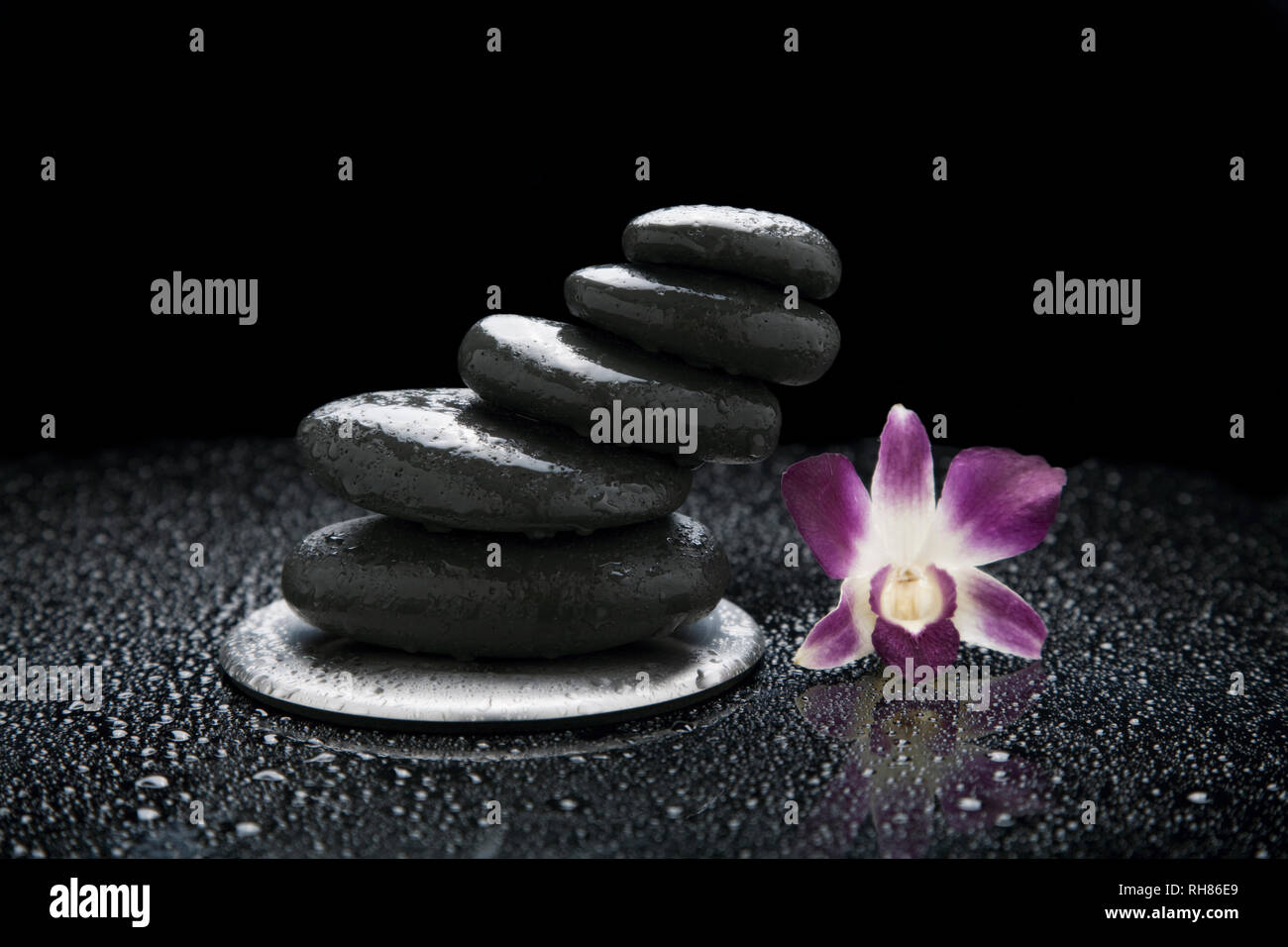 Hot_stones hi-res stock photography and images - Alamy