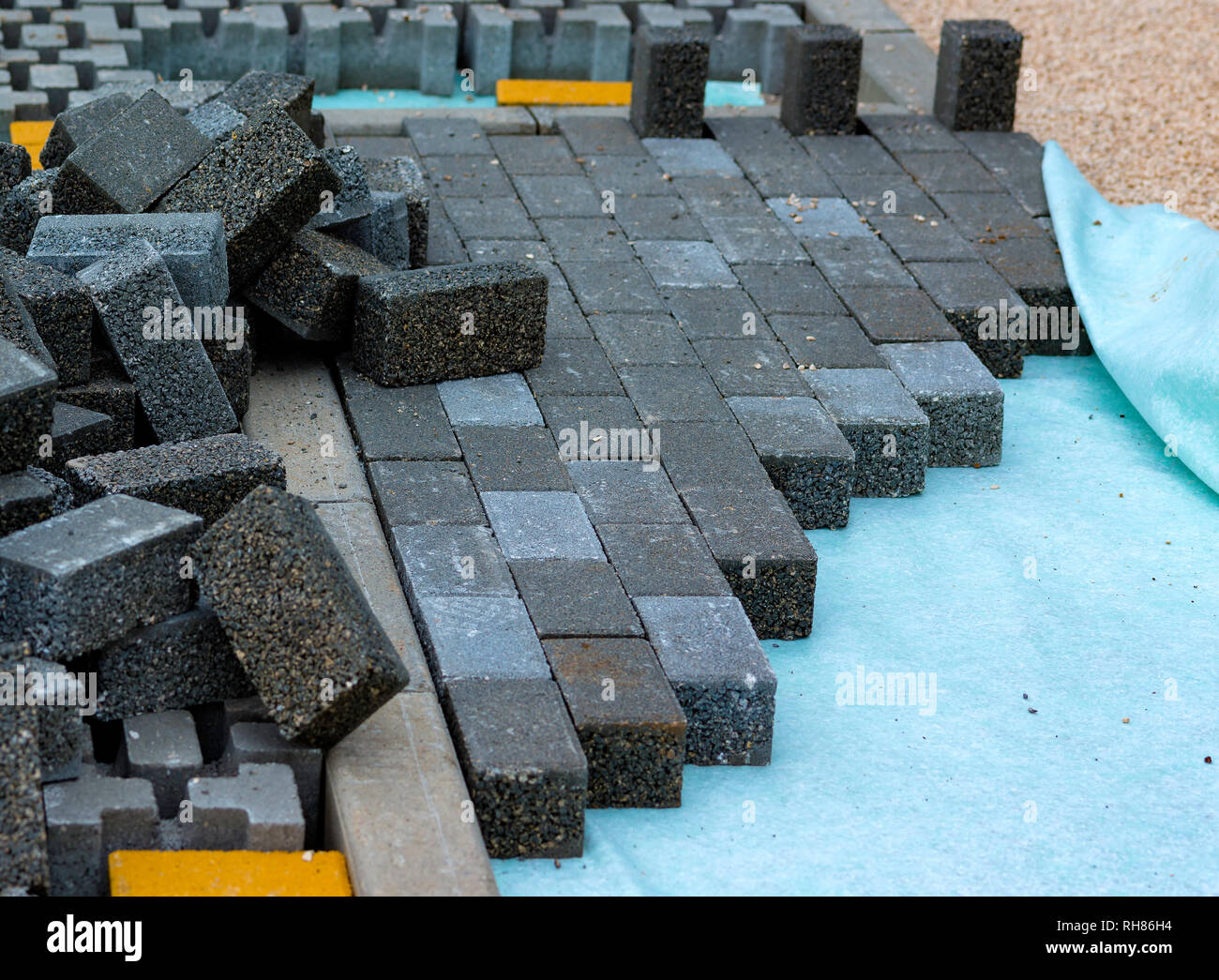 Interlocking paving stones hi-res stock photography and images - Alamy