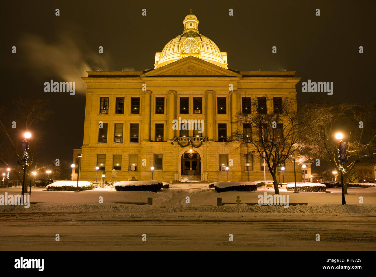 Logan county courthouse hi-res stock photography and images - Alamy