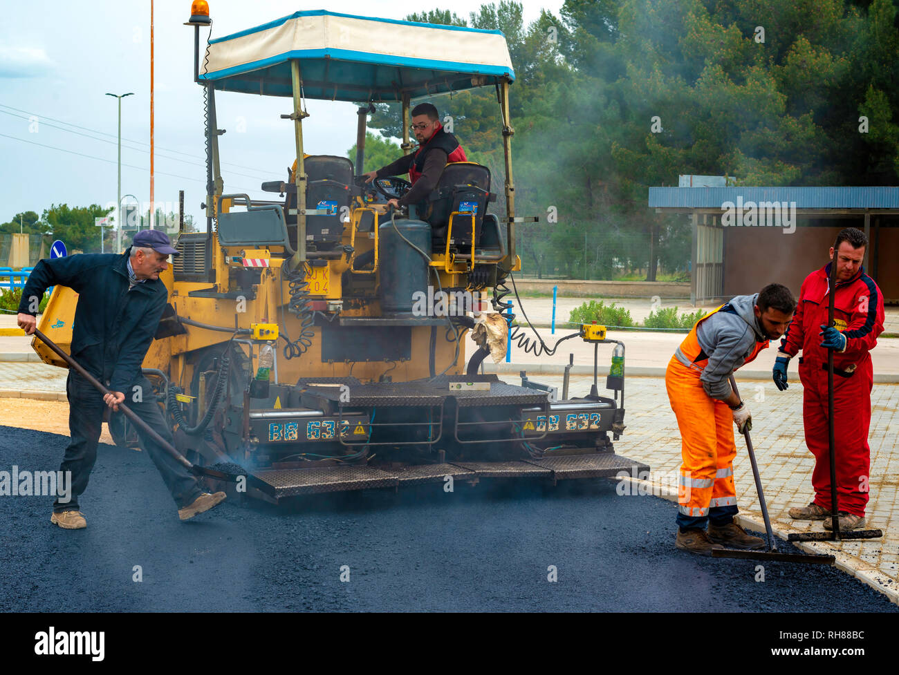 Hot asphalt spreading machine hi-res stock photography and images - Alamy