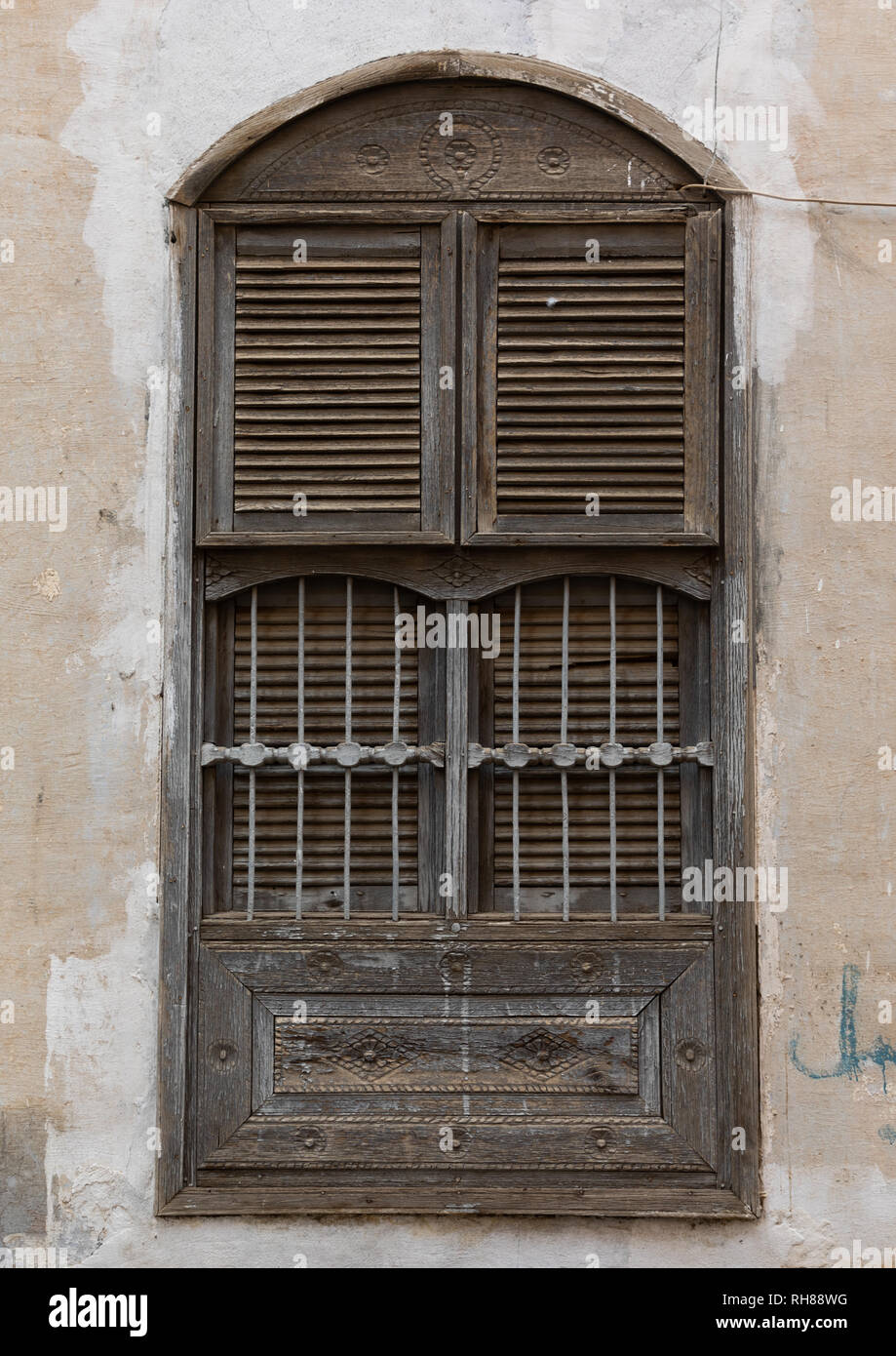 Old wooden window, Mecca province, Taïf, Saudi Arabia Stock Photo - Alamy