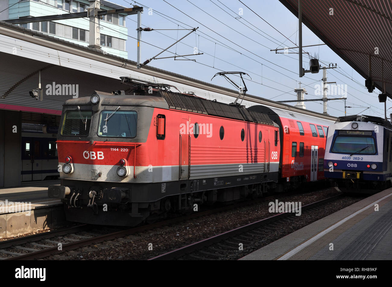 1144 220 hi-res stock photography and images - Alamy