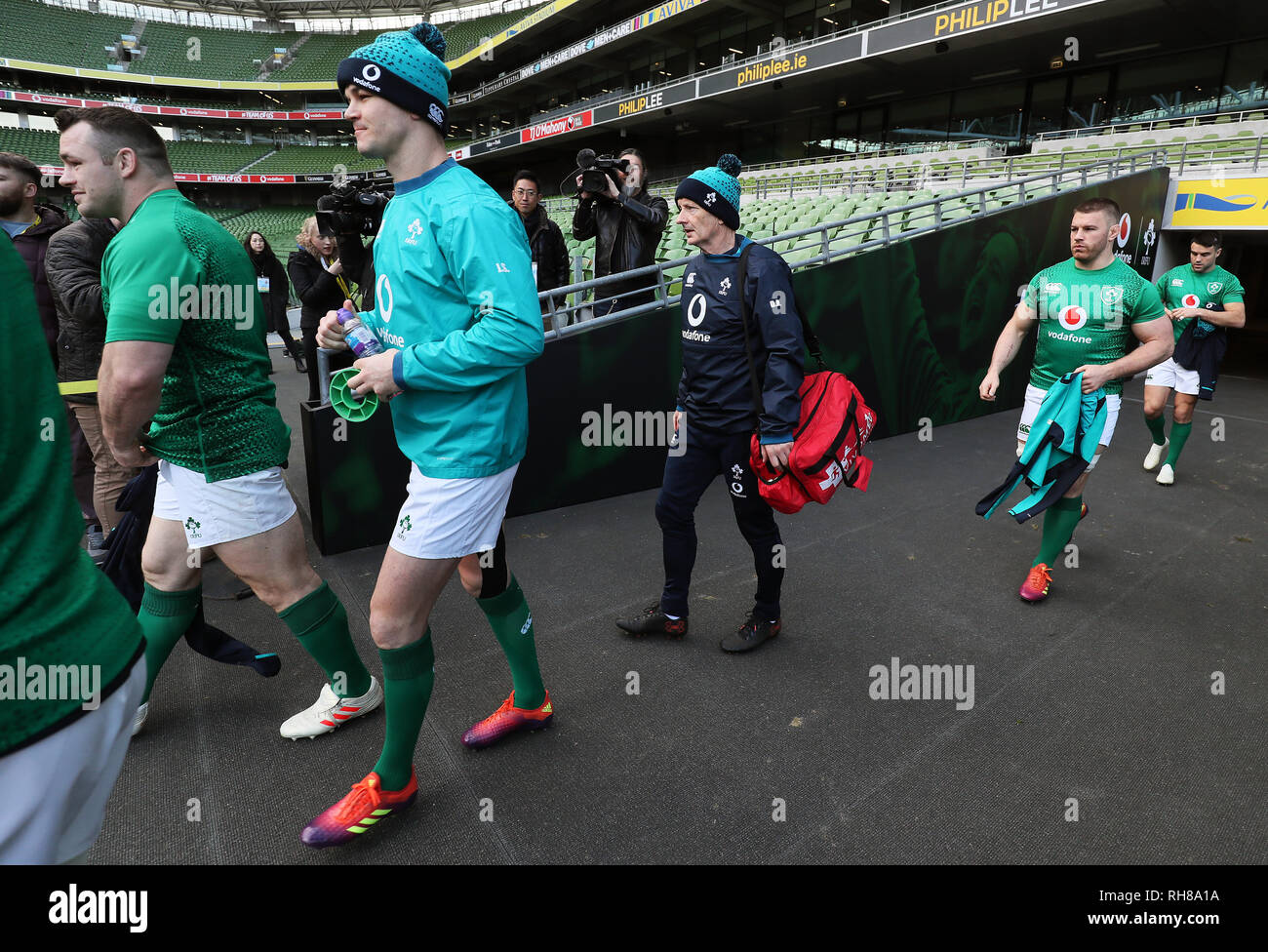 Irelands left to right cian healy hi-res stock photography and images ...