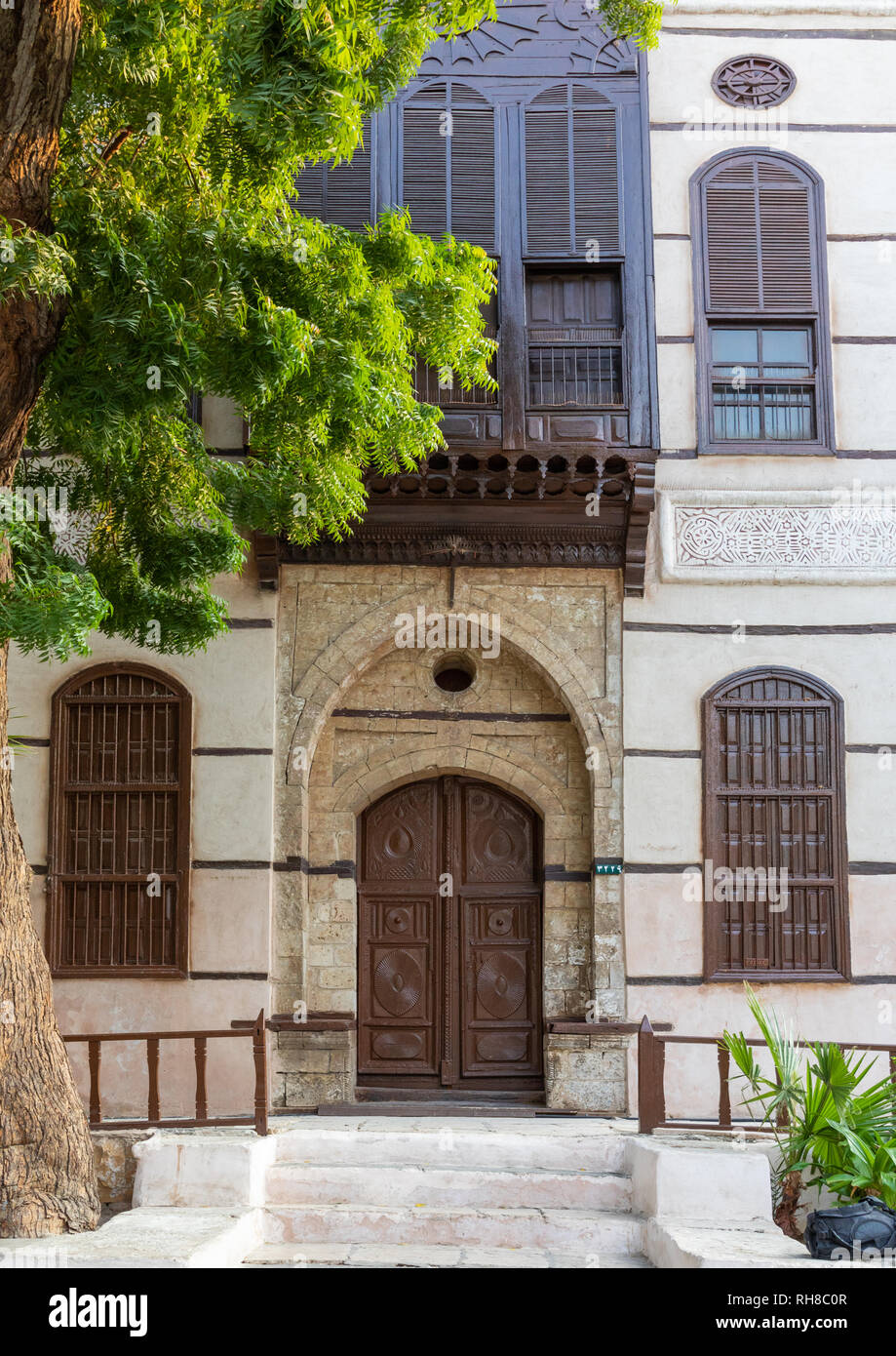 Beit nasseef old house with wooden mashrabiya in al-Balad quarter ...