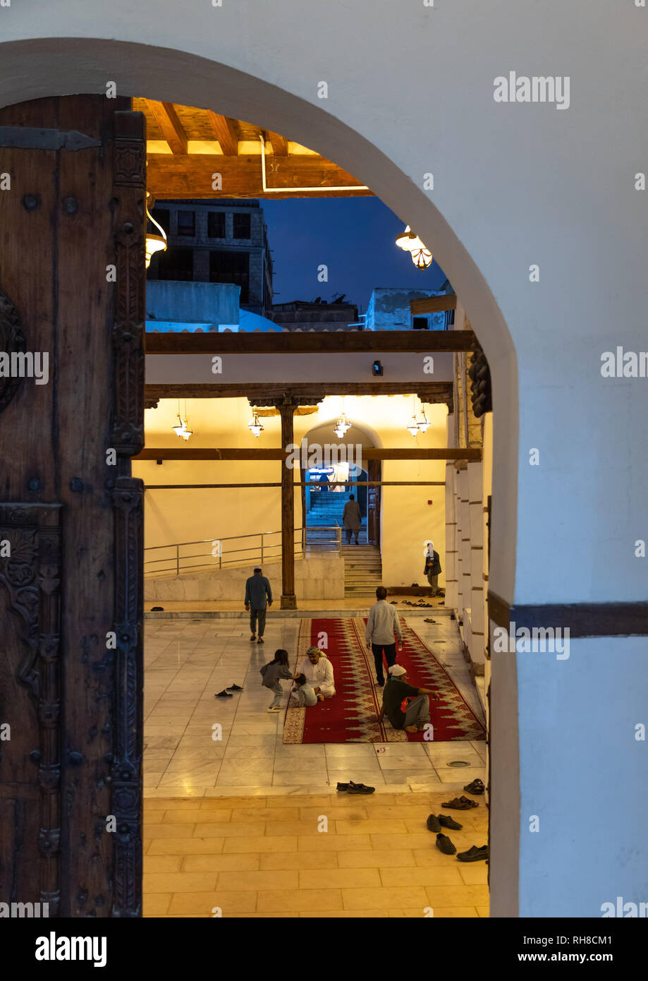 Men praying in al Shafi mosque, Mecca province, Jeddah, Saudi Arabia ...